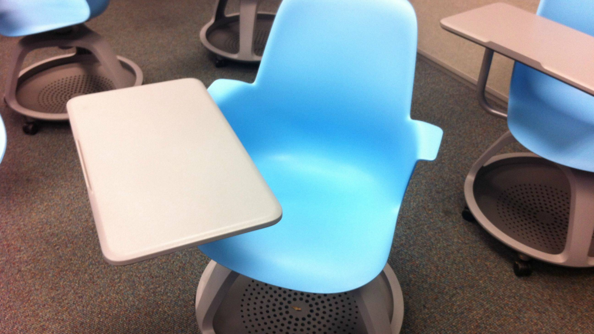 Why School Chairs Should Be Comfortable and Durable? - SDF Furniture