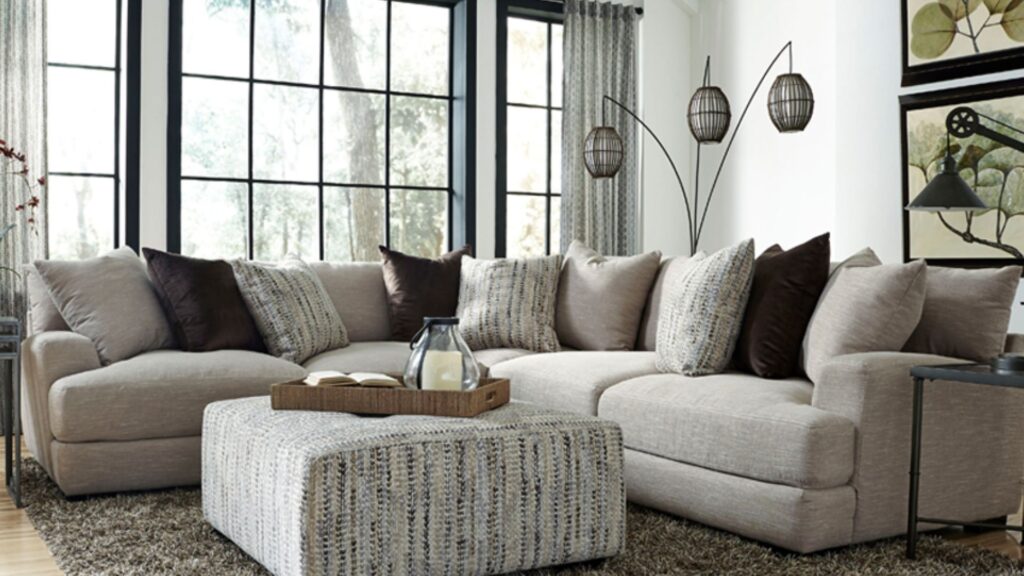 Choose the Right Upholstery Color for Your Sofa: Find the Perfect Match